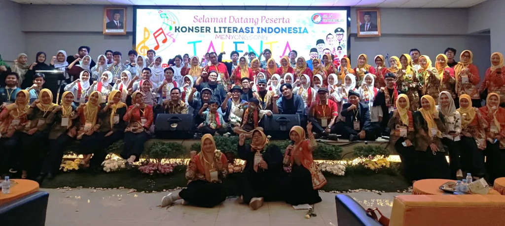 Ferry Curtis, "Literasi Harus Bertumbuh!" - VISI.NEWS